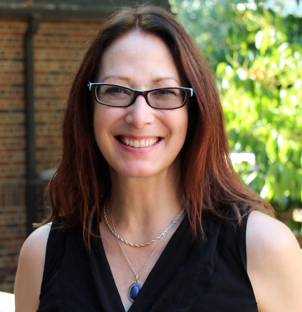Sharon Comstock | School of Information Sciences